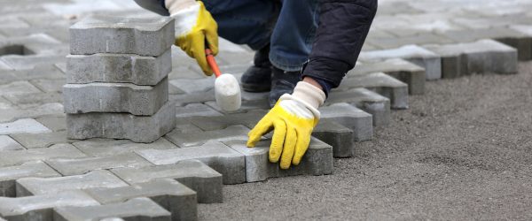 Pavé autobloquant : prix des pavés et tarif de pose - TarifArtisan.fr